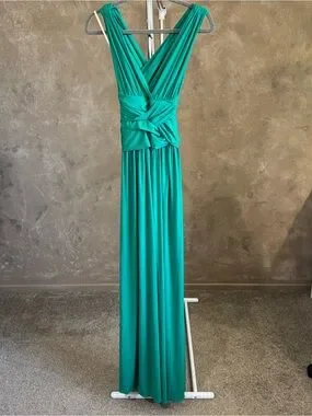 Halston Heritage | Dresses | Designer Halston Aritzia Sleeveless ...